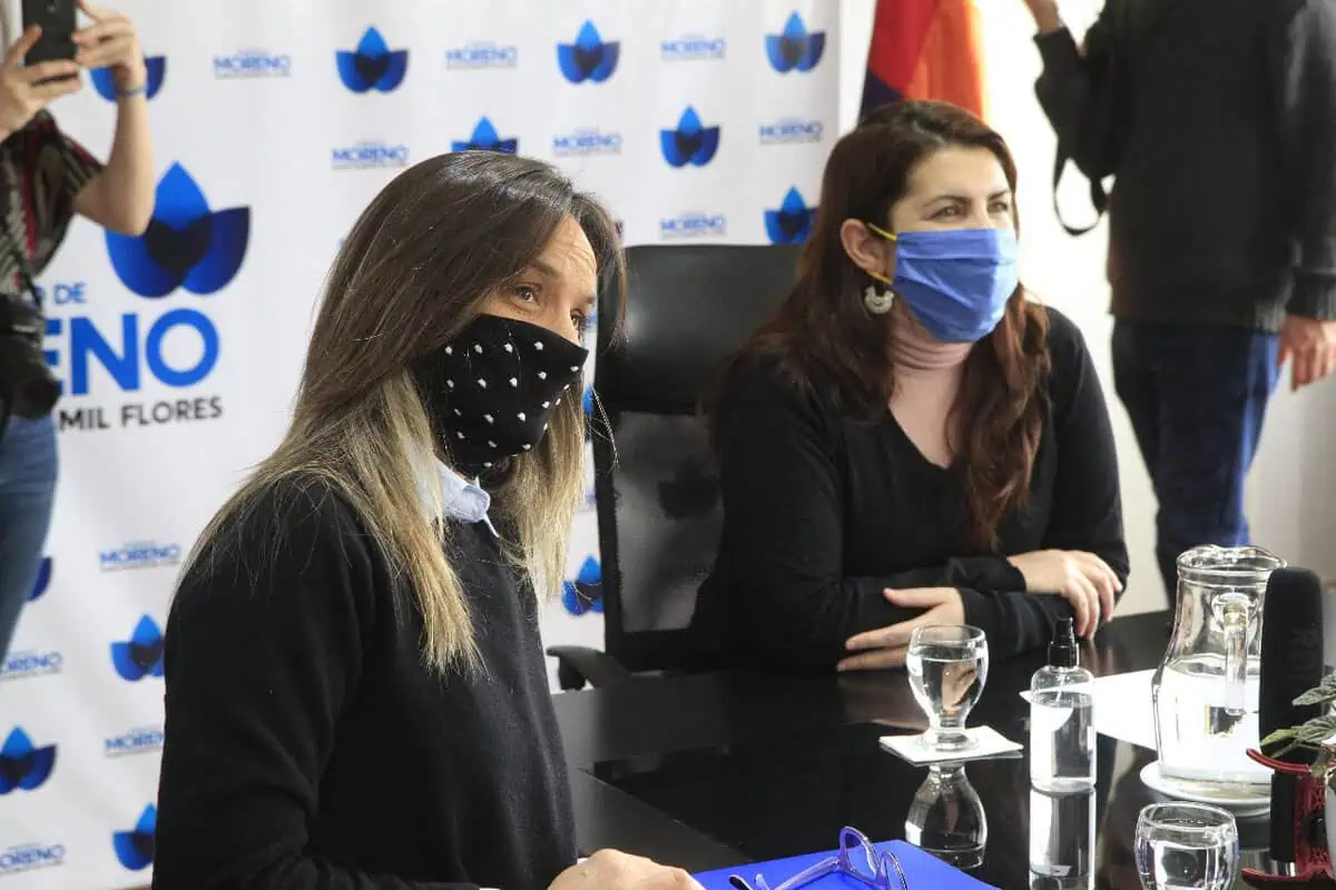 Malena Galmarini y Mariel Fernández firmaron convenio para reactivar obras de agua y saneamiento ...